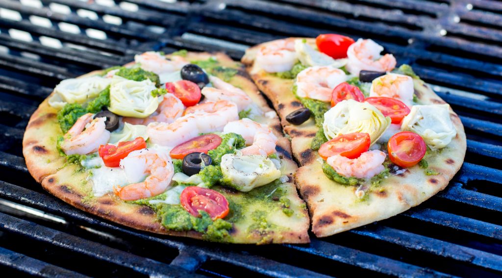 How to Make Grilled Pizza - Hungry Hobby