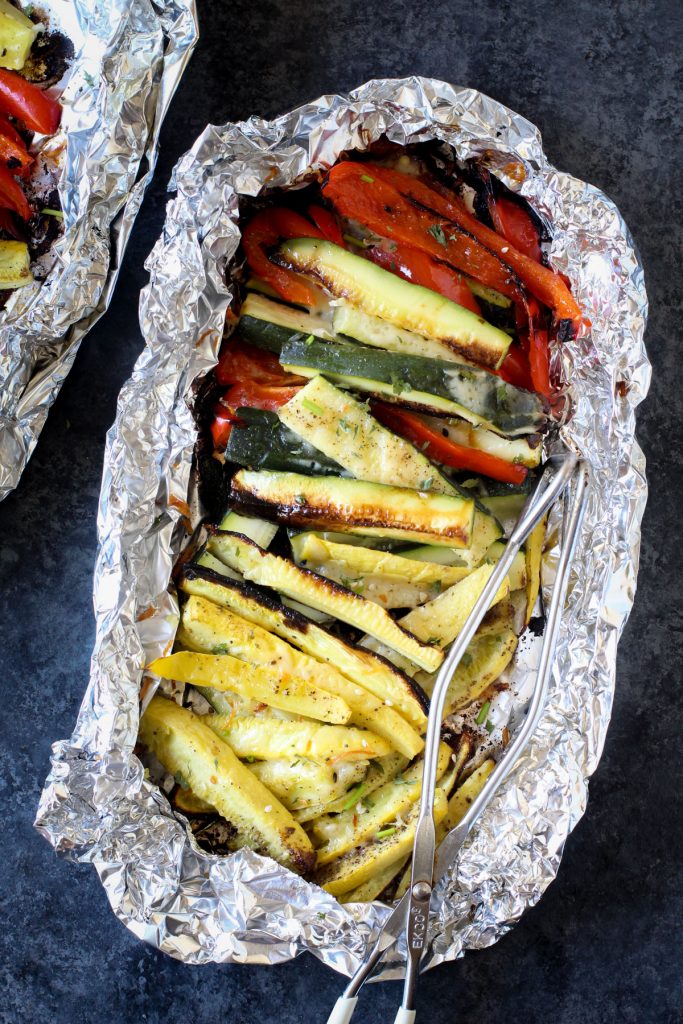 Parmesan Grilled Veggies in Foil Packets - Hungry Hobby