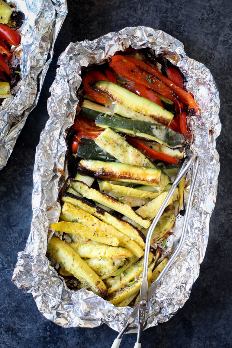 Parmesan Grilled Veggies in Foil Packets - Hungry Hobby