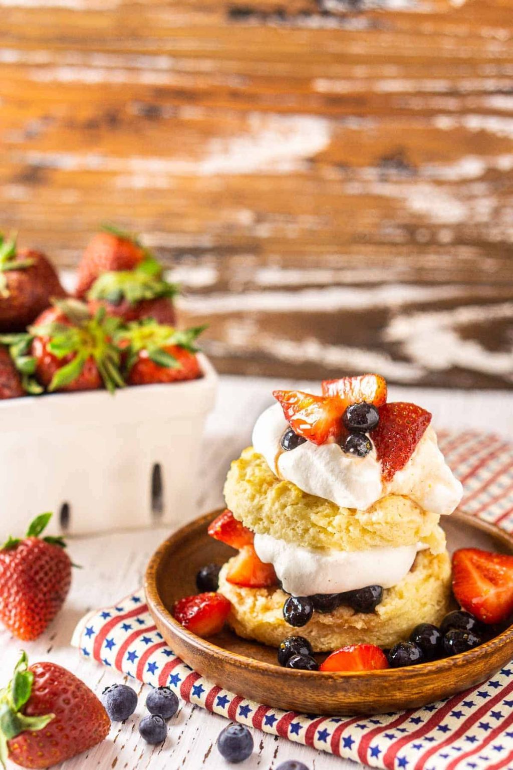 15 Strawberry AND Blueberry Desserts - Hungry Hobby
