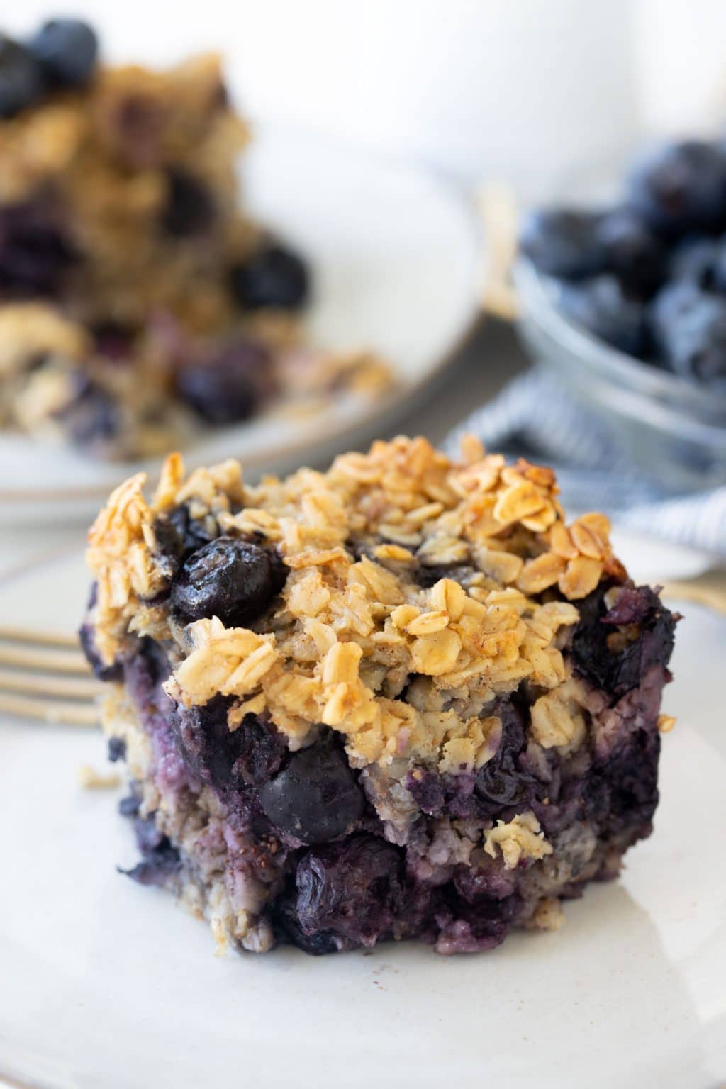 Blueberry Baked Oatmeal - Hungry Hobby