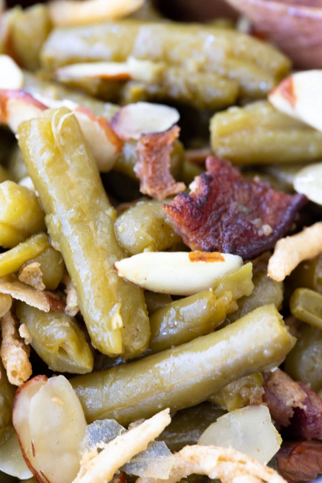Southern Smothered Green Beans - Hungry Hobby
