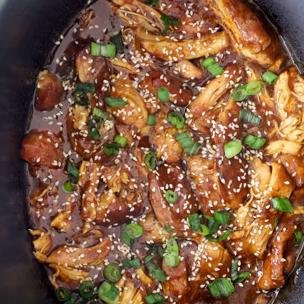 Slow Cooker Sesame Chicken Recipe - Hungry Hobby